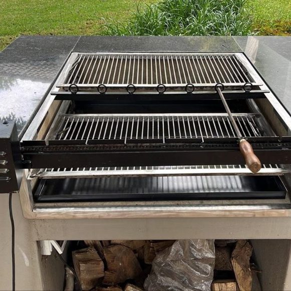 Built in Braais - Breedt Braais