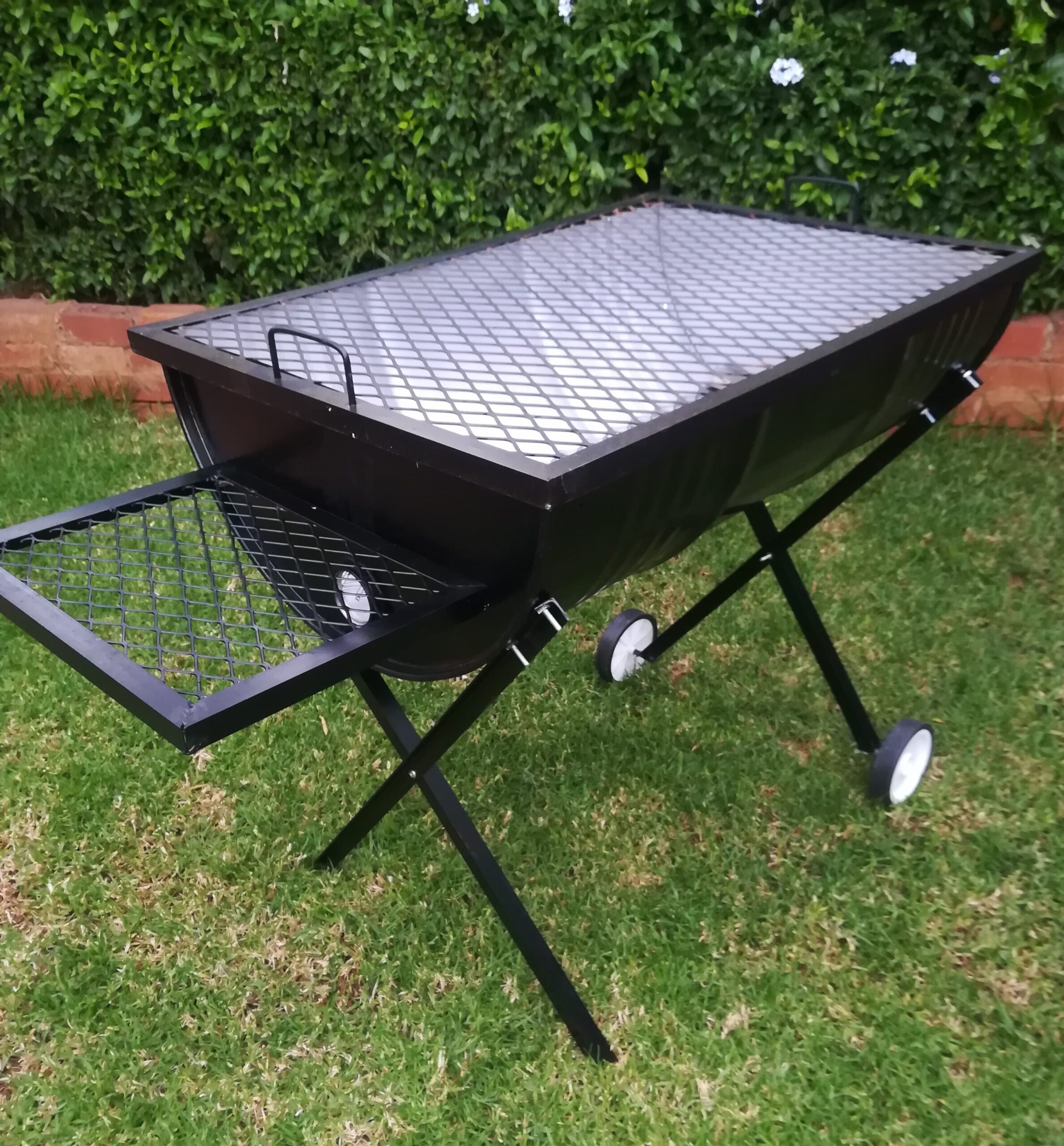 CLSW 210 Litre Half Drum Braai - Breedt Braais