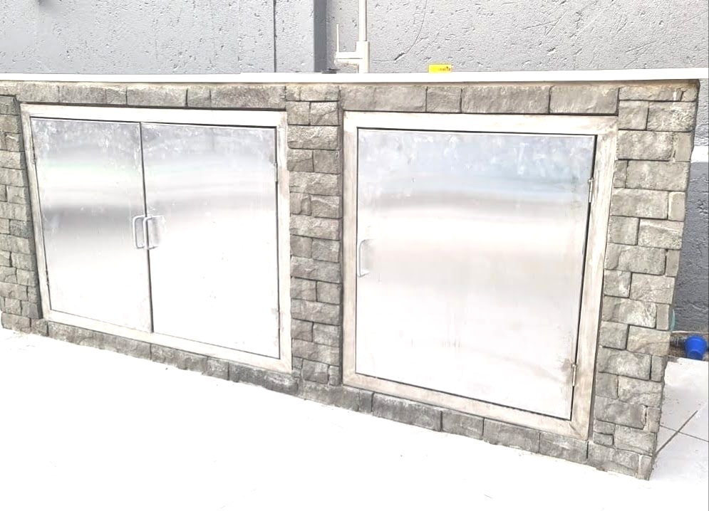 Chimneys, Hoods & Doors - Breedt Braais